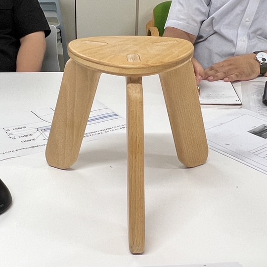 GOOD DESIGN Marunouchi夏のWS「自分だけのデザイン：木の椅子づくりワークショップ」 | Peatix