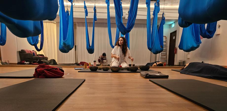 Gentle Inner Awakening: Reiki, Aerial Hammock, Mindfulness Soundbath during the Blue Moon | Peatix