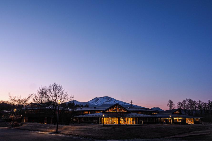 山水郷チャンネル #99 本城 慎之介さん（学校法人軽井沢風越学園 理事長） | Peatix