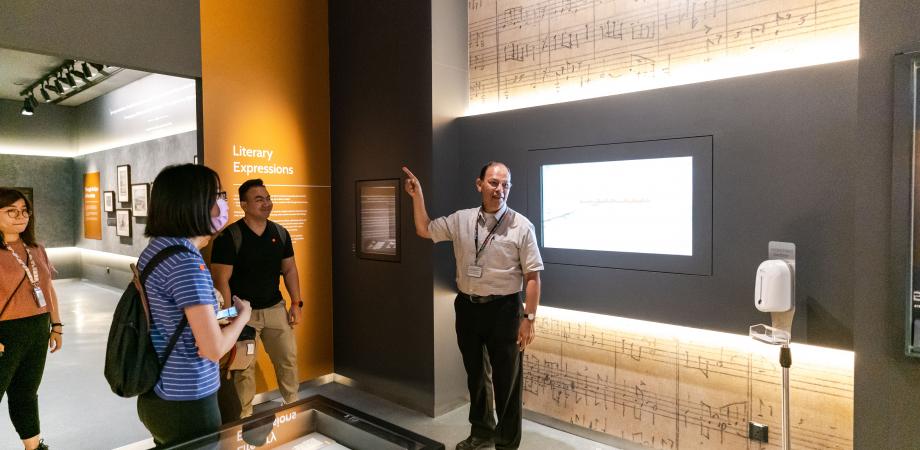 Resilience in Adversity – A Docent-Guided Tour and Hand-bound Notebook Workshop | Peatix