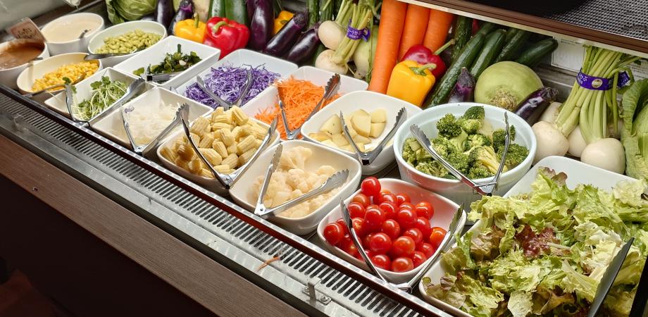 【30代中盤〜40代中心】神保町のビストロでサラダ食べ放題付きランチ会 | Peatix